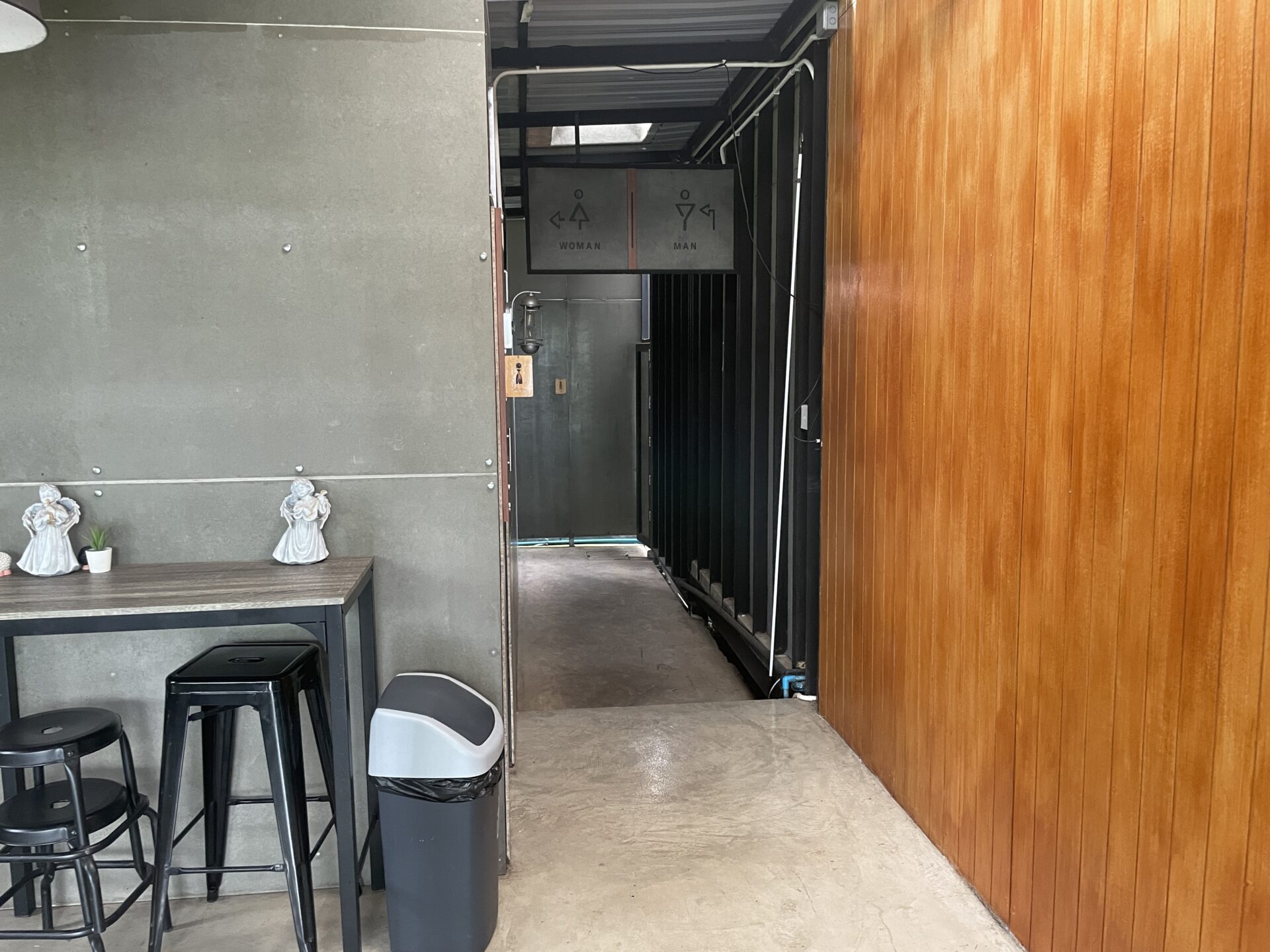 【プラチンブリ】ベアブリックがお出迎え！『CheckPoint Roaster&Cafe』